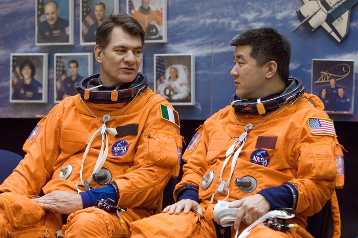 Synthesis of the conference of astronaut Tani Daniel in Rabat His ...